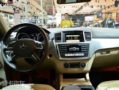 2014款奔驰ML250颜色齐 75万现车抢先提_爱卡汽车